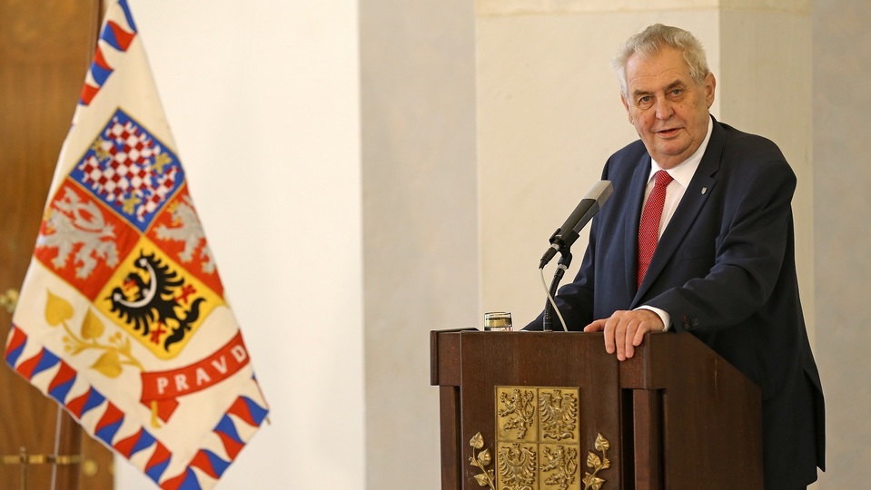 Prezident Zeman jmenoval 35 nových soudců | Barrandov.tv